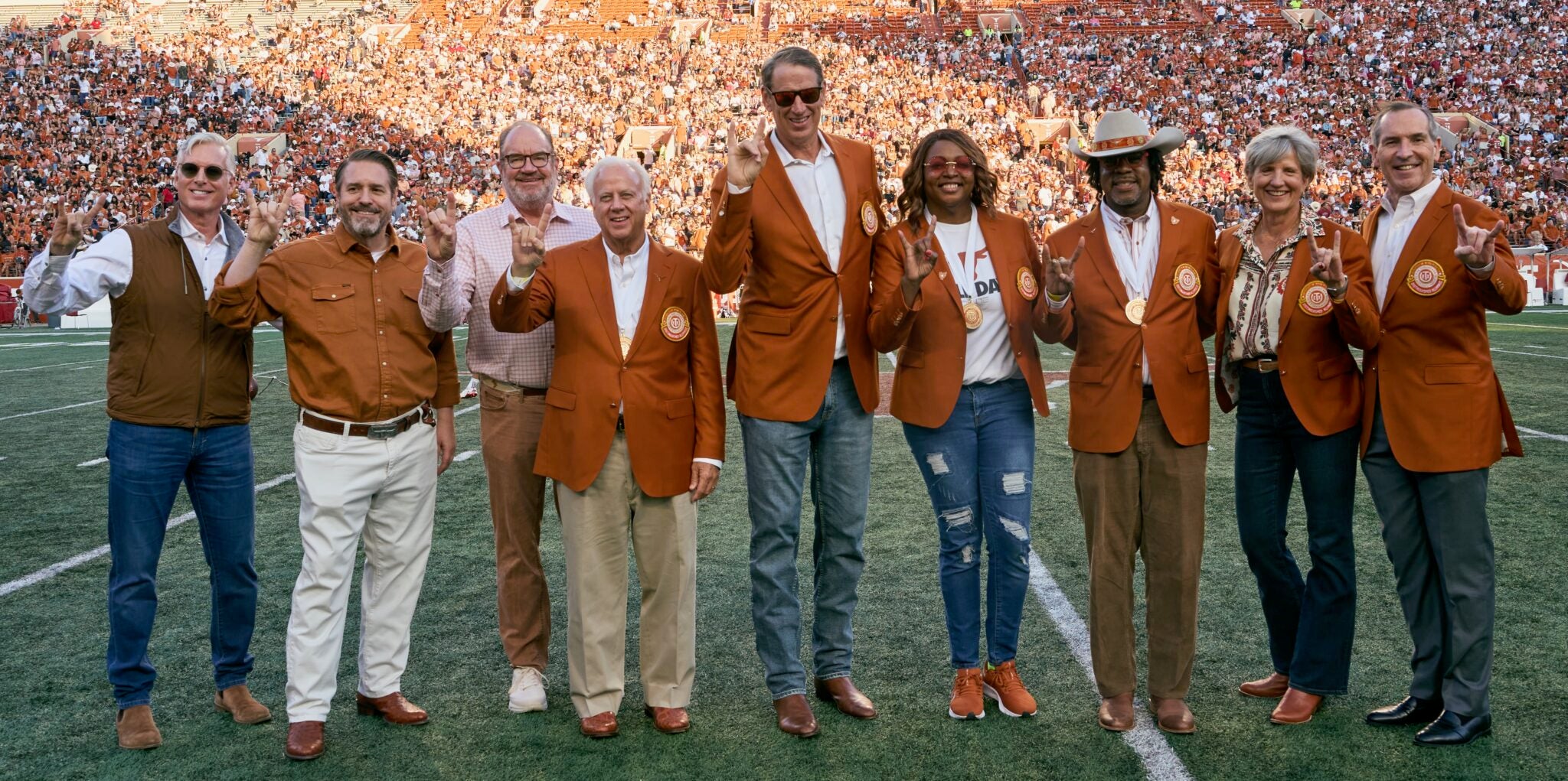 Texas Exes Honor 5 McCombs Graduates - McCombs News and Magazine